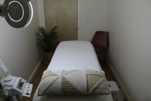 THE SOL GLO - Updated October 2024 - 4 N School St, Lodi, California ...