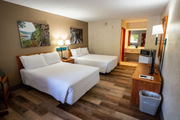 RED RIVER GORGE INN - Updated January 2026 - 21 Photos - 182 Quillens ...