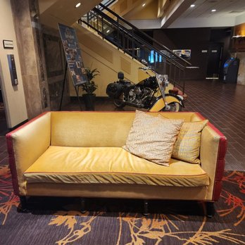 SHERATON SPRINGFIELD MONARCH PLACE HOTEL - Updated 05/2025 - 102 Photos ...