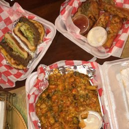 ROUL’S DELI - 77 Photos & 96 Reviews - 3327 Highland Rd, Baton Rouge ...