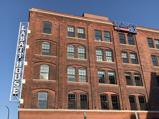 LABATT BREW HOUSE TASTING BAR - 81 Photos & 81 Reviews - 79 Perry St ...