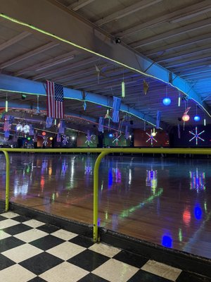 ROLLER DOME - Updated December 2025 - 180 Photos & 36 Reviews - 4902 ...