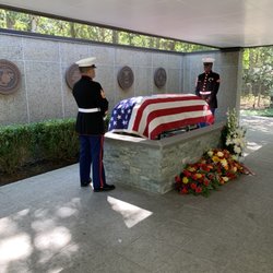 CALVERTON NATIONAL CEMETERY - 81 Photos & 29 Reviews - 210 Princeton ...