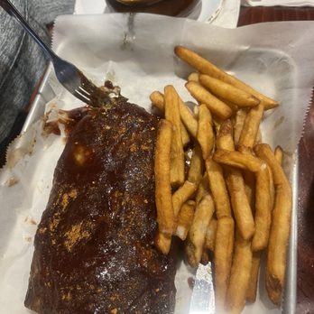 WOLFIES GRILL - CARMEL - Updated September 2025 - 118 Photos & 156 Reviews - 1162 Keystone Way S ...