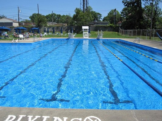 ROCHELLE PARK SWIM CLUB - Updated December 2025 - 1 Lotz Ln, Rochelle ...