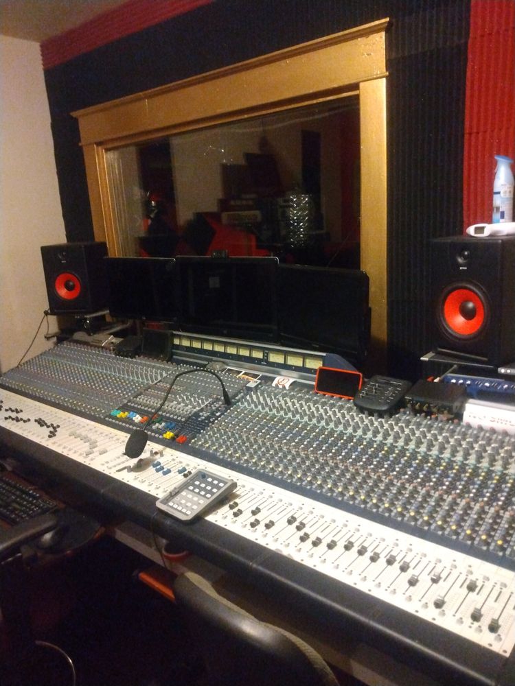 ROLOW ENTERTAINMENT RECORDING STUDIO - Updated December 2024 - 112 ...