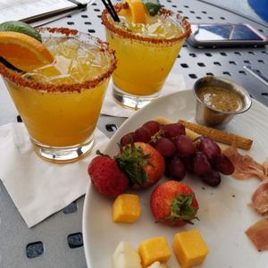 RED FOX LOUNGE - 43 Photos & 97 Reviews - Lounges - 220 S El Camino ...