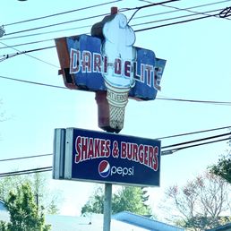 THE DARI DELITE - Updated July 2025 - 36 Photos & 59 Reviews - 1632 S ...