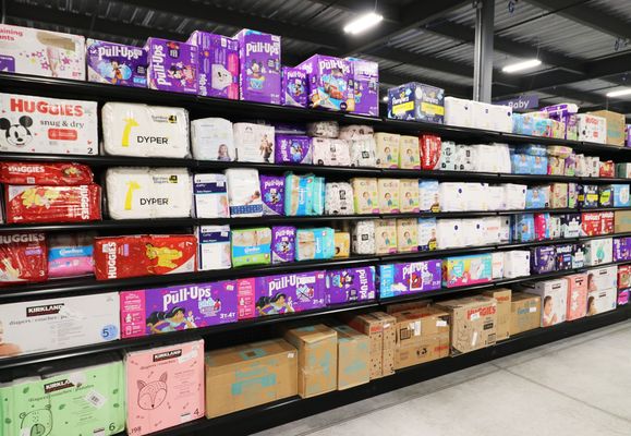 CARGO LARGO - Updated August 2024 - 36 Photos & 61 Reviews - 3232 S Noland Rd, Independence ...