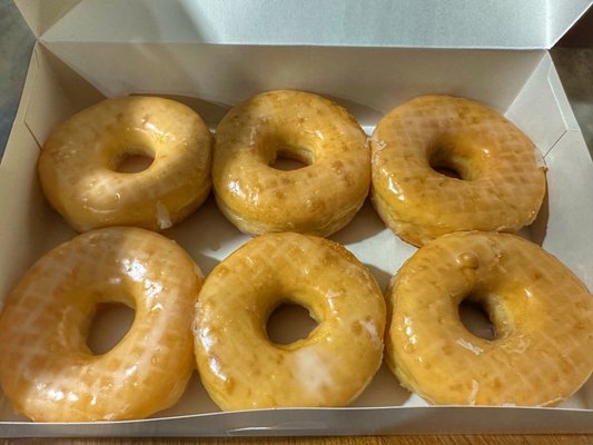 GRAND DONUTS - Updated October 2025 - 64 Photos & 50 Reviews - 1900 ...