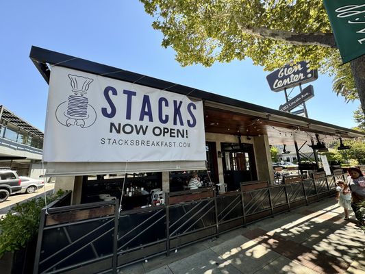 STACKS - Updated December 2025 - 65 Photos & 62 Reviews - 1202 Lincoln ...