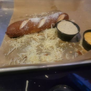 SIDELINES BEER HOUSE - Updated February 2025 - 34 Photos & 103 Reviews ...