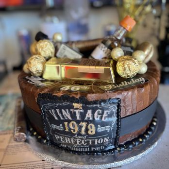 CAKES ON THE MOVE - Updated December 2025 - 141 Photos & 52 Reviews ...