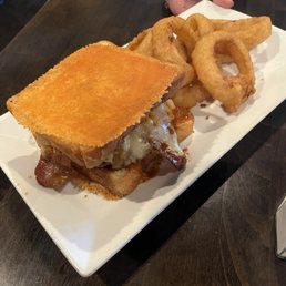 MAXON’S AMERICAN GRILL - Updated January 2026 - 133 Photos & 153 ...