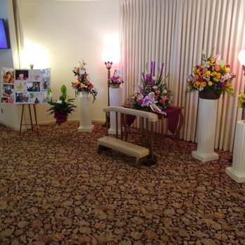 SOLOSY FUNERAL HOME - Updated August 2025 - 17 Photos - 3206 Fort St ...