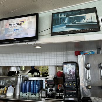 CHIPS - Updated January 2025 - 182 Photos & 179 Reviews - 11908 ...