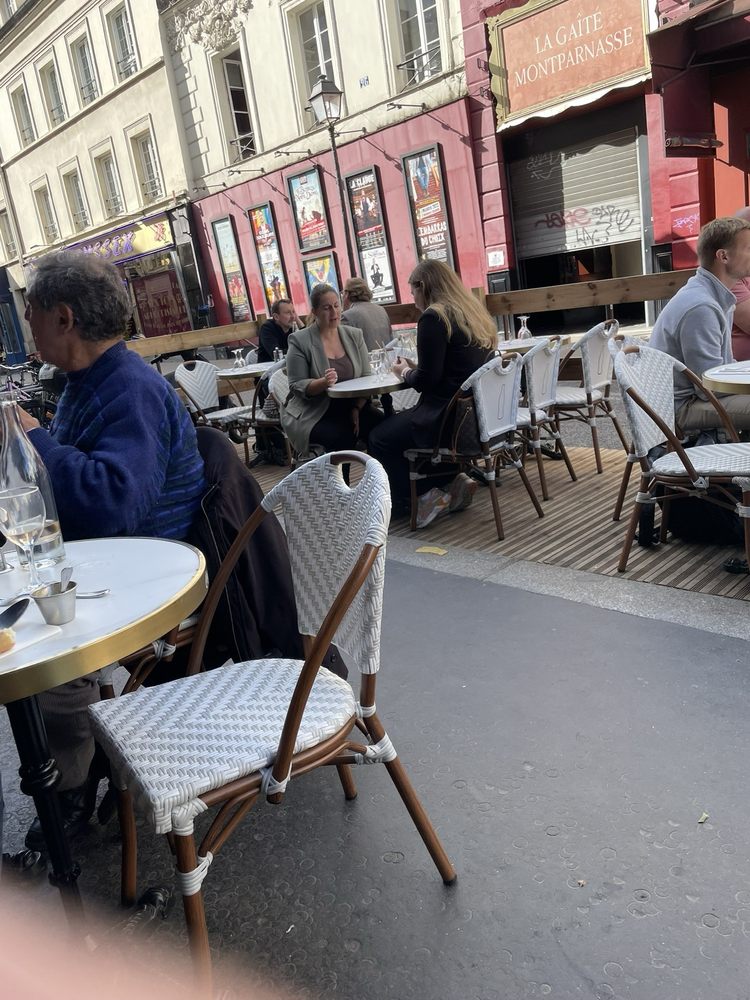 BISTRO LE DANTE - Updated October 2024 - 2 Rue Dante, Paris, France ...