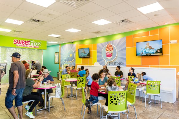 SWEETFROG PREMIUM FROZEN YOGURT - Updated August 2024 - 43 Photos & 13 ...
