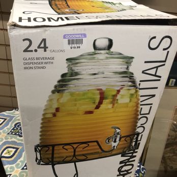 GOODWILL STORE- CANTON - Updated May 2025 - 33 Photos & 45 Reviews ...