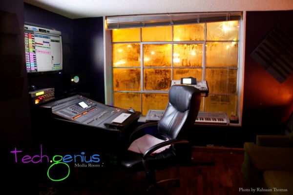 TECH GENIUS - Updated December 2025 - 20 Photos & 90 Reviews - 590 ...