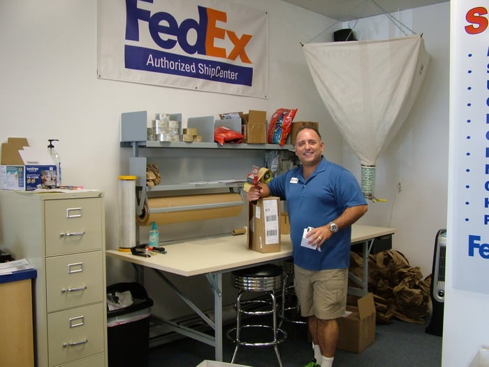 SHIP-N-GO - Updated October 2025 - 10 Photos & 21 Reviews - 16295 S ...