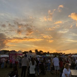 THE GIRLS STRAWBERRY U-PICK - Updated June 2025 - 1008 Photos & 249 ...