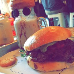 REGRUB BURGER BAR - Updated May 2026 - 208 Photos & 190 Reviews - 625 ...