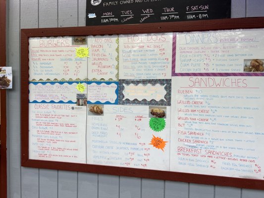 ZEKE’S DRIVE IN - Updated January 2026 - 172 Photos & 233 Reviews ...