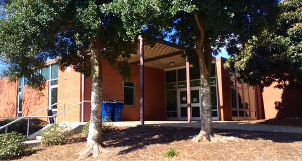 CHAVIS COMMUNITY CENTER - Updated October 2025 - 14 Photos - 840 Holmes ...