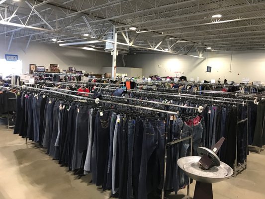 GOODWILL STORE & DONATION CENTER - Updated October 2025 - 12 Reviews ...