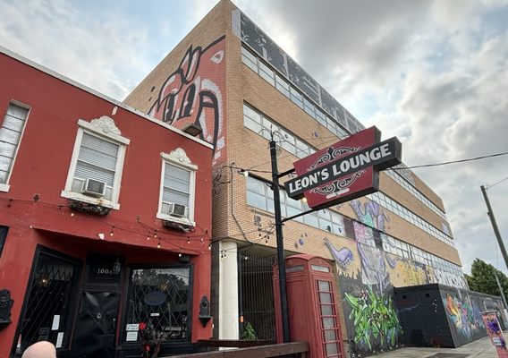 LEON’S LOUNGE - Updated January 2026 - 203 Photos & 179 Reviews - 1006 ...