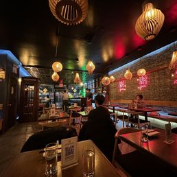 LITTLE ALLEY - Updated April 2025 - 1704 Photos & 582 Reviews - 550 3rd ...