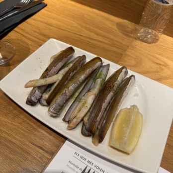 VINITUS - Updated July 2024 - 1331 Photos & 396 Reviews - Carrer Del ...