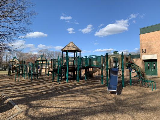 OAK VIEW ELEMENTARY SCHOOL - Updated May 2025 - 5004 Sideburn Rd ...