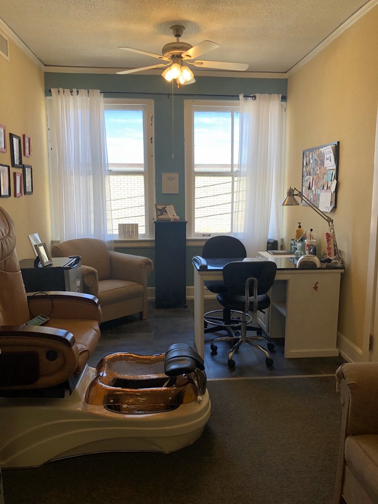 THE POLISH ROOM - Updated May 2025 - 14 West Main St, Thomasville ...