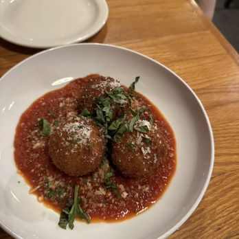 ADAMO’S - 868 Photos & 670 Reviews - 2107 P St, Sacramento, California ...