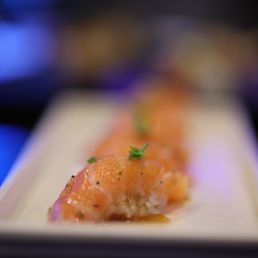 SHOW SUSHI - Updated December 2025 - 4592 Photos & 2942 Reviews - 957 W ...
