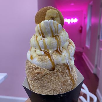 BUNS & ROSES CHIMNEY CAKES - Updated July 2024 - 93 Photos & 36 Reviews ...