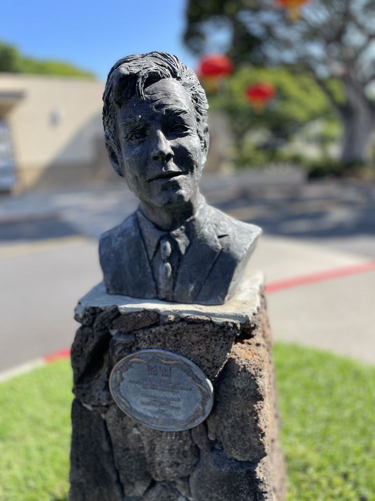 JACK LORD MEMORIAL BUST - Updated November 2024 - 4211 Waialae Ave ...