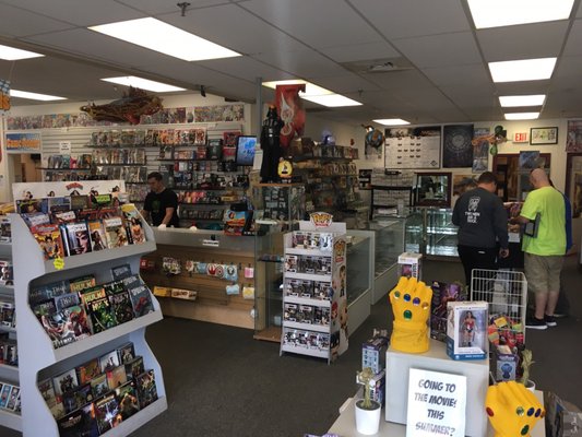 DOUBLE MIDNIGHT COMICS & COLLECTIBLES - Updated December 2024 - 29 ...