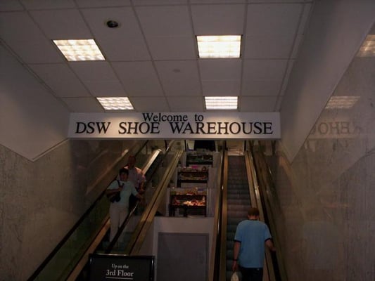 DSW DESIGNER SHOE WAREHOUSE - Updated January 2026 - 38 Photos & 142 ...