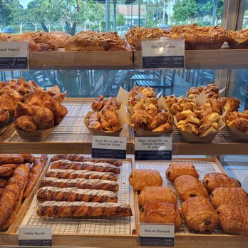 PARIS BAGUETTE - Updated January 2026 - 72 Photos & 70 Reviews - 4503 ...