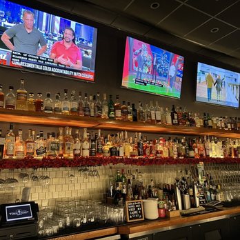 TOWN TAVERN - Updated November 2024 - 349 Photos & 173 Reviews - 1437 ...