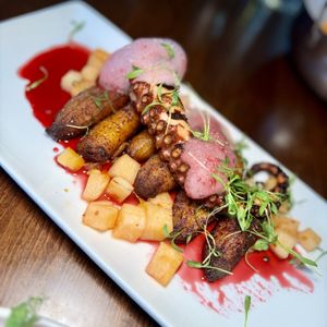 LULA - Updated August 2025 - 49 Photos & 19 Reviews - 28 Oak St ...