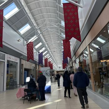 SAMANEA MALL - Updated April 2025 - 33 Photos & 10 Reviews - 1500 Old ...