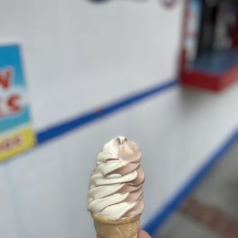 BALBOA BEACH TREATS - Updated May 2024 - 96 Photos & 54 Reviews - 704 E ...