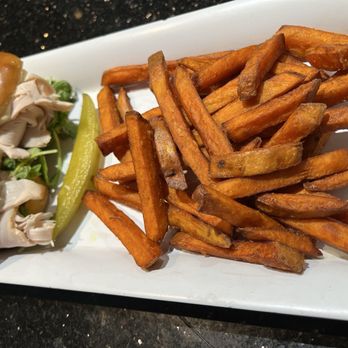 CLUBHOUSE 56 - Updated January 2026 - 272 Photos & 361 Reviews - 723 ...