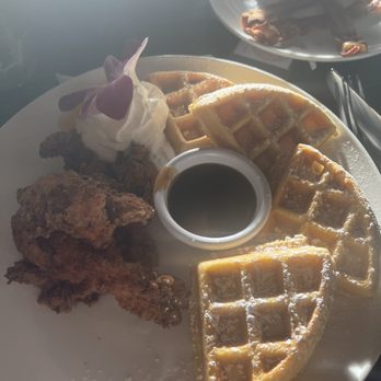 ININE BISTRO - Updated July 2024 - 213 Photos & 111 Reviews - 53 ...