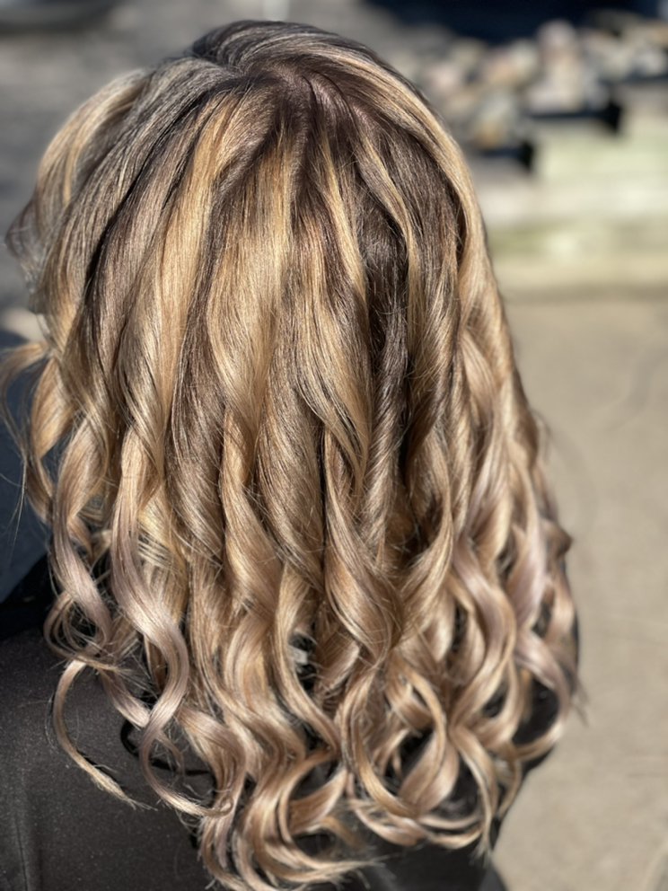 ELLIE RAMIREZ - Updated April 2024 - 11 Photos - Bay City, Michigan ...