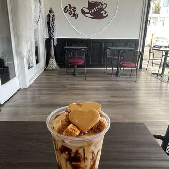 O2 CAFE - Updated October 2025 - 118 Photos & 48 Reviews - 915 S ...